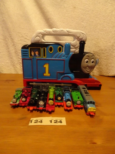 THOMAS THE TANK Engine And Friends Die Cast Bundle + CARRY CASE £16.14 ...