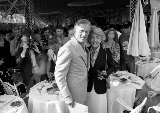 KIRK DOUGLAS AND his wife Anne Buydens at the Cannes Film Festival- Old Photo 11 $9.00 - PicClick AU
