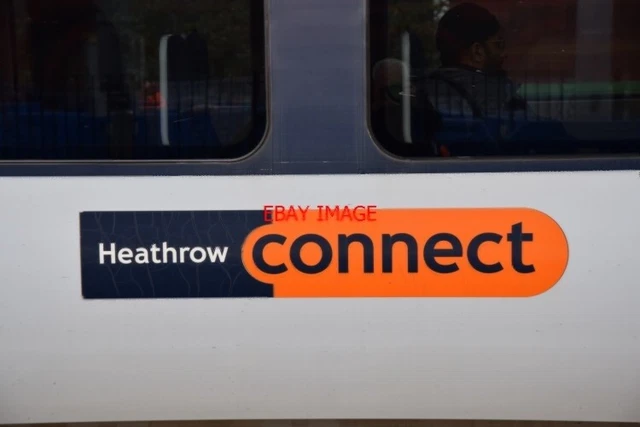 PHOTO HEATHROW Connect Branding Of Siemens (Uerdingen) Class 360/2 5 ...