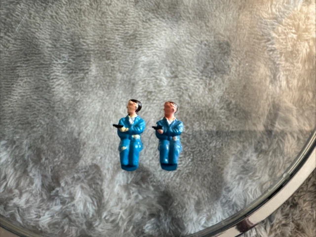 CORGI 261 JAMES Bond Aston Martin Original Baddie Figure/villian/1965 £ ...