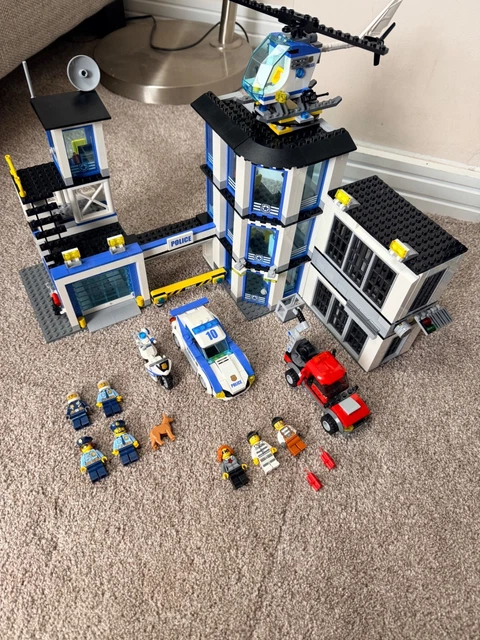 LEGO CITY: POLICE Station 60141 Used Complete in numbered bags 💙💙💙 £39. ...