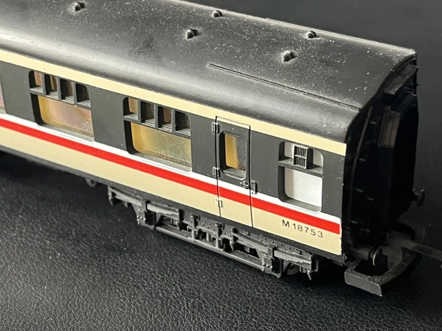 LIMA OO GAUGE Mk1 BSK Brake Second Corridor – InterCity (M18753) £16.15 ...