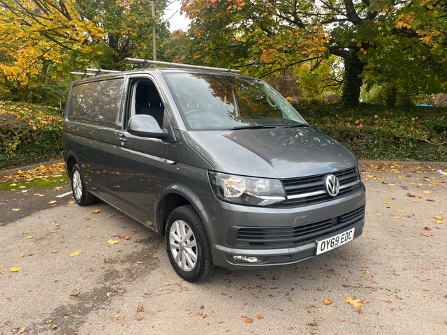 VOLKSWAGEN TRANSPORTER T6 69 Plate 2019 2.0TDI 102 SWB Air-Con Highline ...