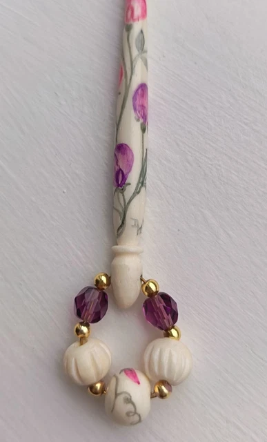 VINTAGE DIANE MILLER Signed Painted Floral Lace Bobbin £45.00 - PicClick UK