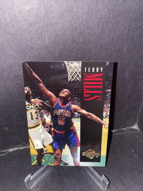 1994-95 SKYBOX PREMIUM Detroit Pistons Basketball Card #51 Terry Mills ...