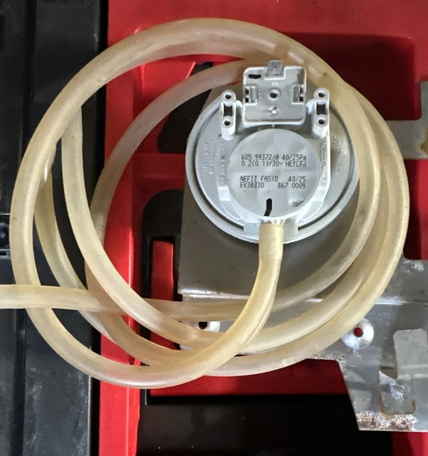 BUDERUS DIFFERENZDRUCKDOSE 40/25PA 605.99372/A Druckschalter U104-24 ...