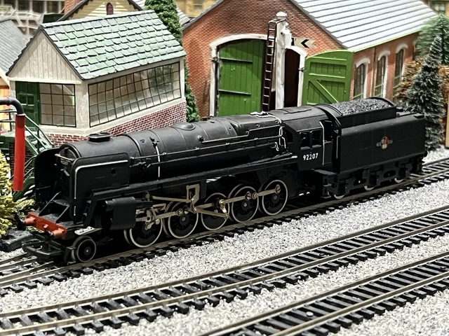 HORNBY R264 OO Gauge 2-10-0 9F Class BR Black No. 92200 Locomotive ...