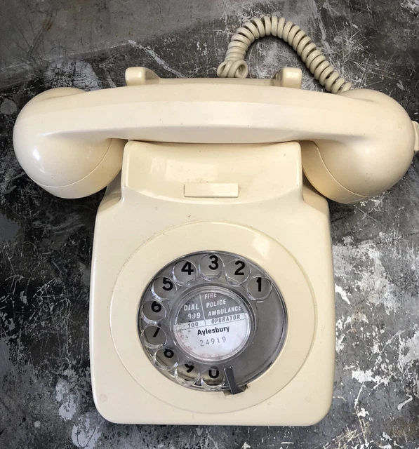 VINTAGE BRITISH TELECOM 1981 Phone - Spares or Repairs as Needs Cable £ ...