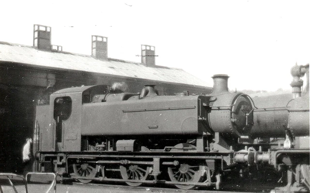 EX GWR 94XX CLASS No 8456 @ READING MPD c1952 R/PHOTO £1.30 - PicClick UK
