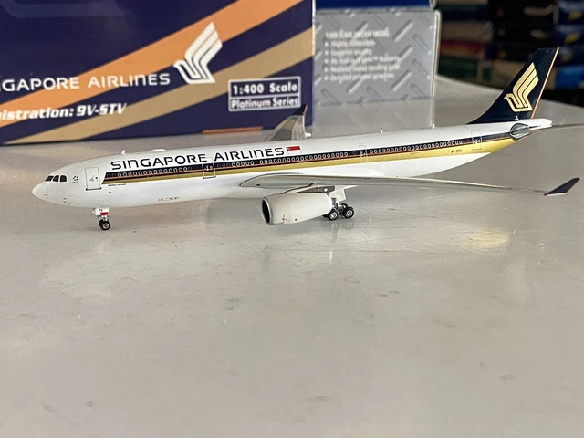 PHOENIX MODELS SINGAPORE Airlines Airbus A330-300 1:400 9V-STV ...
