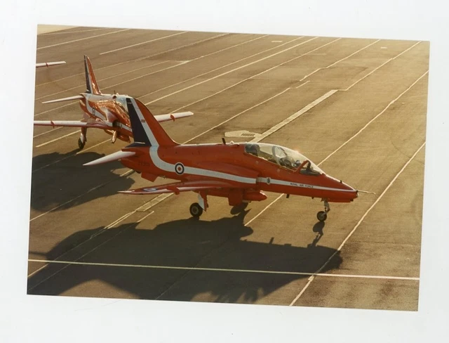 PHOTOGRAPH OF RED Arrows Hawker Siddeley Hawk T.1 XX308 Farnborough ...
