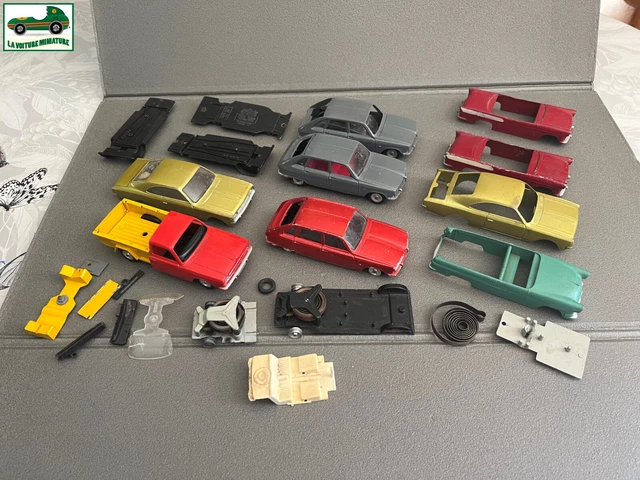 VOITURE MINIATURE LOT Solido Démontable Carrosserie Chassis Moteur ...