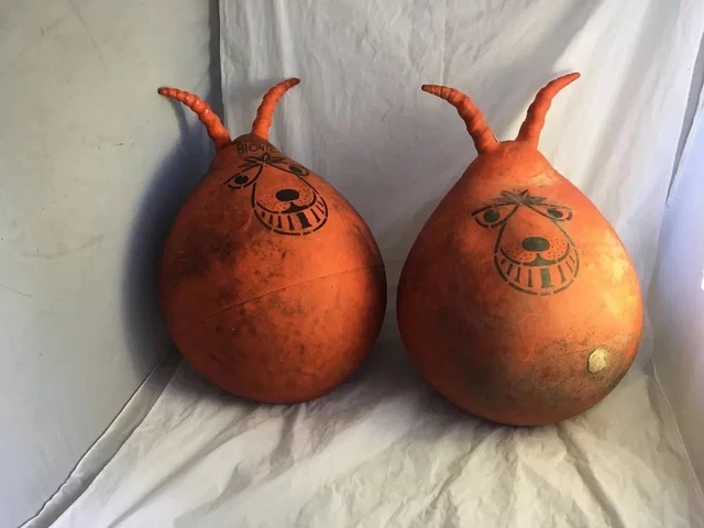 PAIR OF VINTAGE Original 1970s Mettoy Orange Space Hopper Toy £39.00 ...