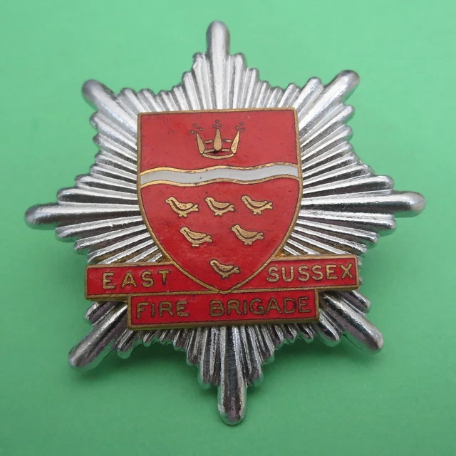 THE EAST SUSSEX Fire & Rescue Service/Brigade Cap/Hat Badge £6.50 ...