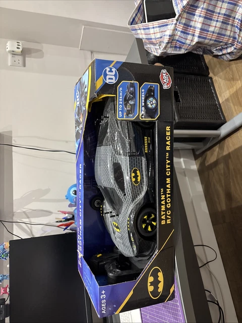 BATMAN RC GOTHAM City Racer Remote Control Car 1:24 Scale £10.80 ...