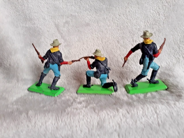 BRITAINS 1/32 1971 Wild West 7th Cavalry x 8 - Custer's Last Stand inc ...