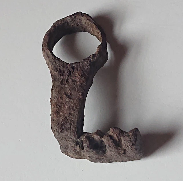ANCIENT ROMAN IRON CASKET KEY RING 100-400 AD British Find £24.00 ...