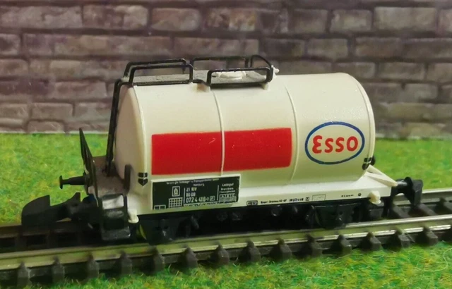 MÄRKLIN MINI CLUB Z 8612 Esso Tankwagen Kesselwagen rot weiß Güterwagen EUR 12,90 - PicClick DE