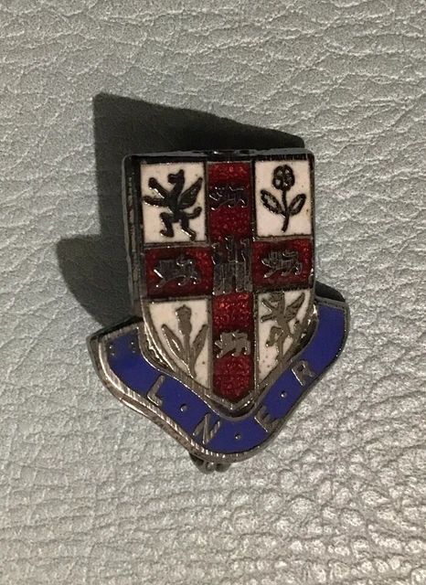 VINTAGE METAL & Enamel Train Badge - LNER St Georges Cross Crest Badge ...