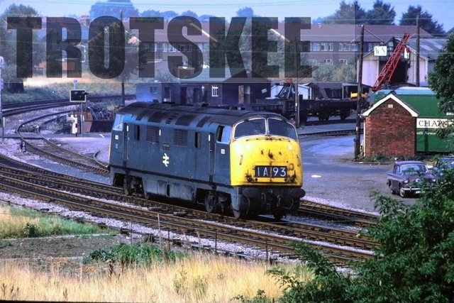 35MM SLIDE BR British Railways Diesel Loco Class 43 D833 West Ealing ...