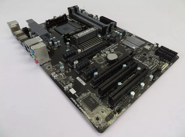 GIGABYTE GA-970A-DS3P ATX AM3+ DDR3 + I/O Shield £35.00 - PicClick UK