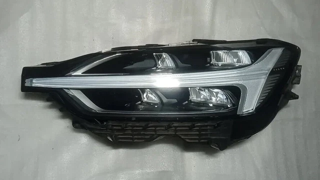 GENUINE VOLVO XC60 2017-2021 PASSENGER SIDE LED HEADLIGHT, PART No ...
