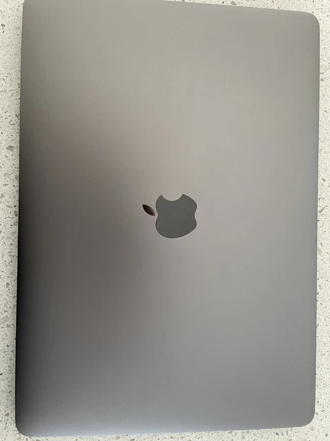 APPLE MACBOOK PRO A2338 M1 13” 8 GB Ram 256 SSD Only 31 Charge Cycles ...