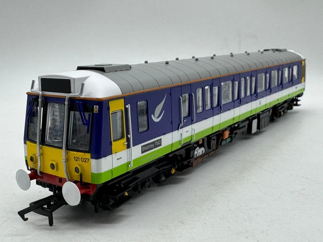 DAPOL 4D-009-005 CLASS 121 single car DMU Silverlink BOXED RUNNER DCC £ ...