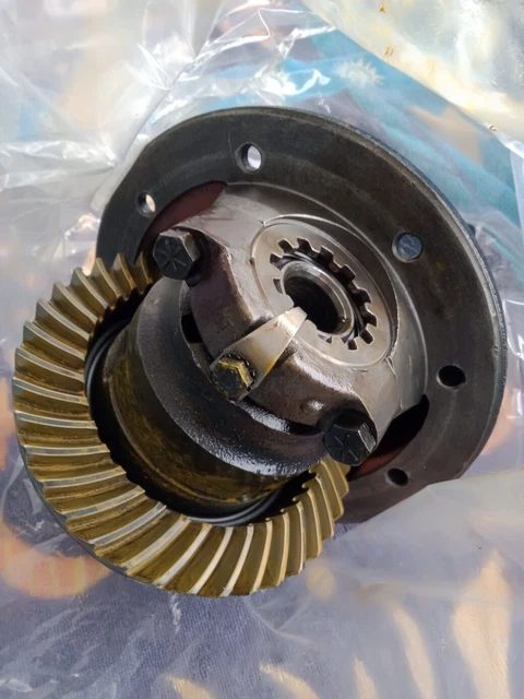 HOLDEN BANJO DIFF 3.9 LSD, EH HD HR HK HT HG TORANA PROFESSIONALLY ...