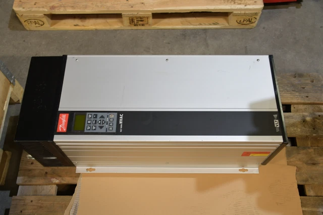 DANFOSS VLT® 6000 HVAC Inverter VLT6027HT4C54STR3DLF00A00C0 (175Z7056 ...