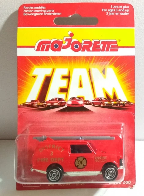 MAJORETTE TEAM 1:60 Range Rover District Fire Dept Rescue Team ...