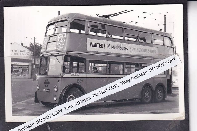 LONDON TRANSPORT - Q1 Type Trolley Bus No. 1869 On Route 657 - Photo ...