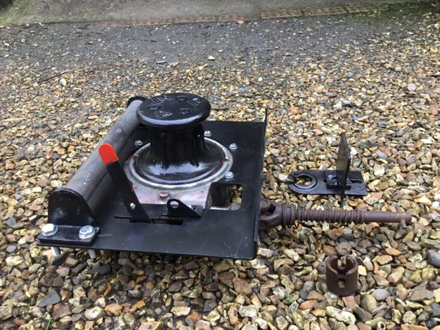 LAND ROVER SERIES capstan winch . £600.00 - PicClick UK