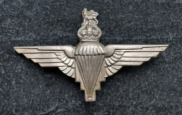 GENUINE WW2 PARACHUTE Regiment Airborne Cap Badge £50.00 - PicClick UK