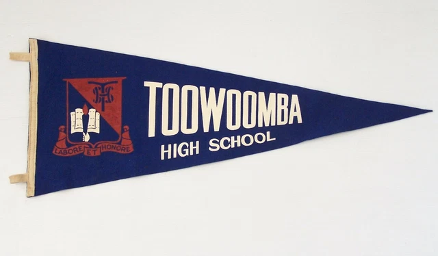 VINTAGE TOOWOOMBA HIGH School Emblem Qld Australiapennant Felt Cloth ...