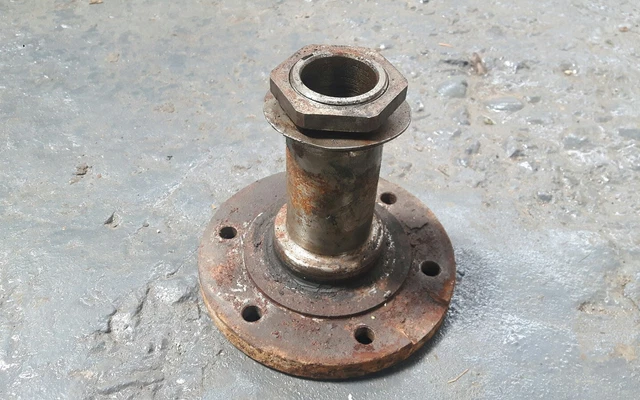 LAND ROVER DEFENDER 90 110 Rear Stub Axle £19.99 - PicClick UK