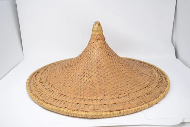 VINTAGE ASIAN WICKER Bamboo Conical Hat Rice Paddy Sun Gardening Beach ...