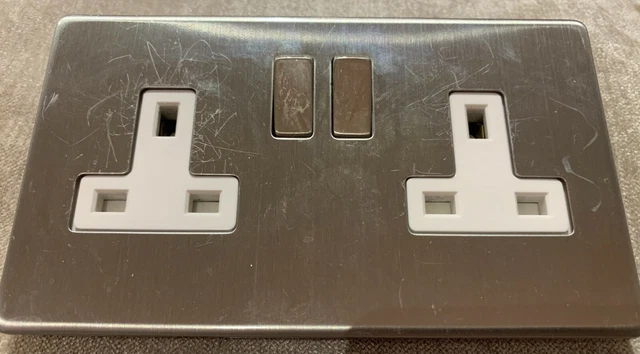 VARILIGHT 2-GANG DOUBLE pole switched socket screwless metal rockers ...