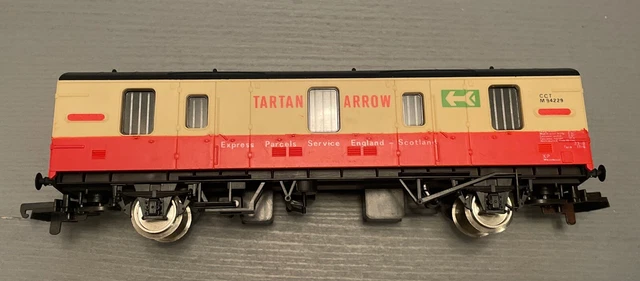 LIMA OO GAUGE CCT Utility Van in Tartan Arrow Livery 305355W M942209 ...
