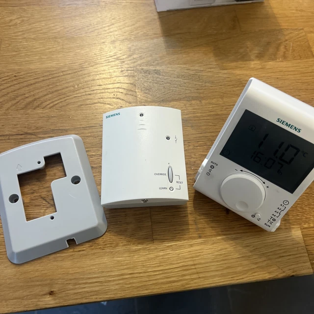 SIEMENS RDJ100RF/SET PROGRAMMABLE Room Stat With Stand & Receiver £21.04 - PicClick UK
