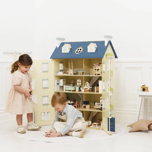LE TOY VAN Palace Wooden Dolls House H152 £429.95 - PicClick UK