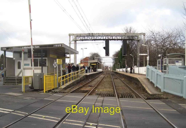 PHOTO 6X4 NAVIGATION Road railway & Metrolink station, Greater ...