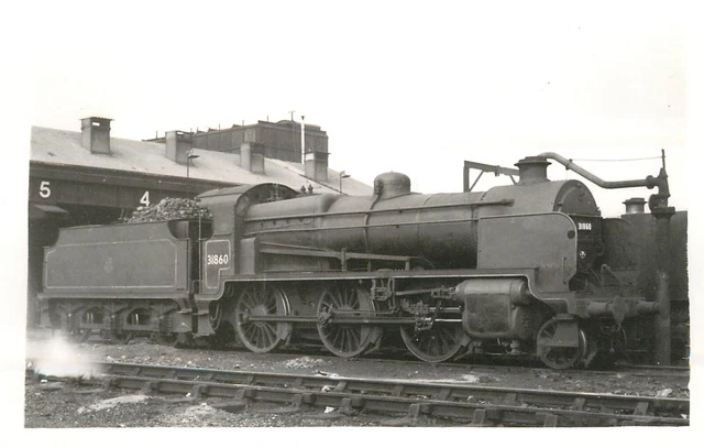 B & W Photo - Br Loco 31860 - 14X9 Cm £2.95 - PicClick UK