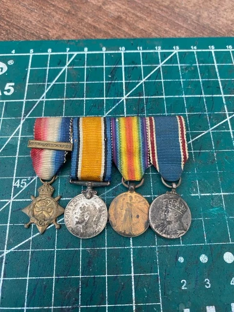 WW1 MINIATURE SET of 4 swing mounted medals EUR 71,44 - PicClick IT