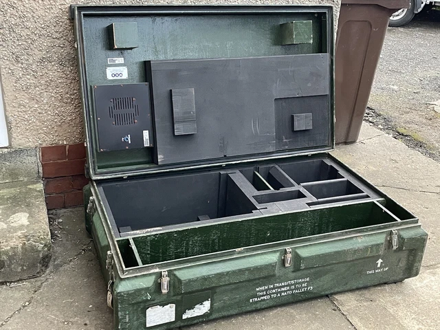 LARGE BRITISH ARMY fibreglass missile Ammo box 88KG 1200 x 700mm (Heavy ...