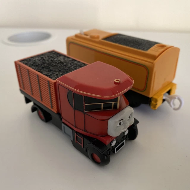 THOMAS THE TANK engine Trackmaster ELIZABETH COAL battery Powered plus ...