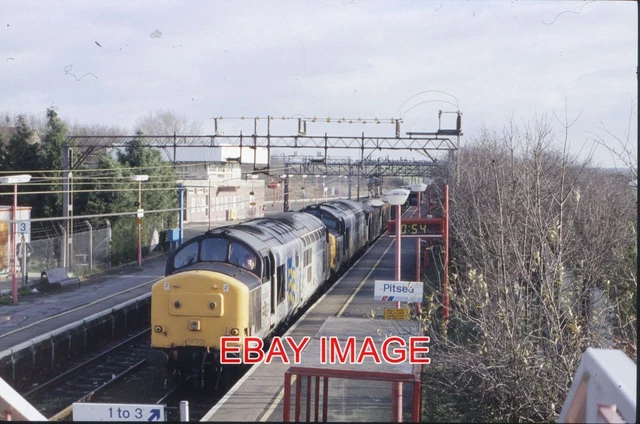 ORIGINAL 35MM SLIDE ORIG 35MM SLIDE CLASS 37 NO 37667 & 37678 AT PITSEA ...