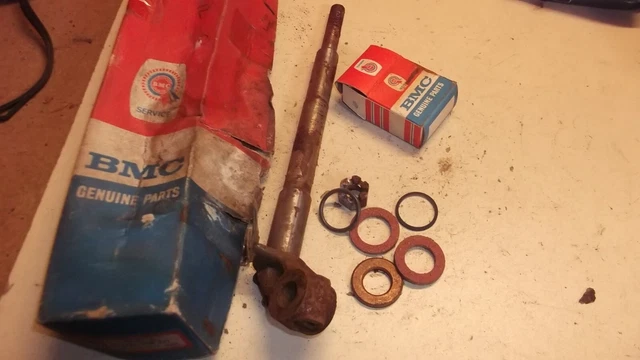 AUSTIN A40 A35 Van New Genuine Bmc Kingpin & Parts Box A 8G4218 £24.99 ...