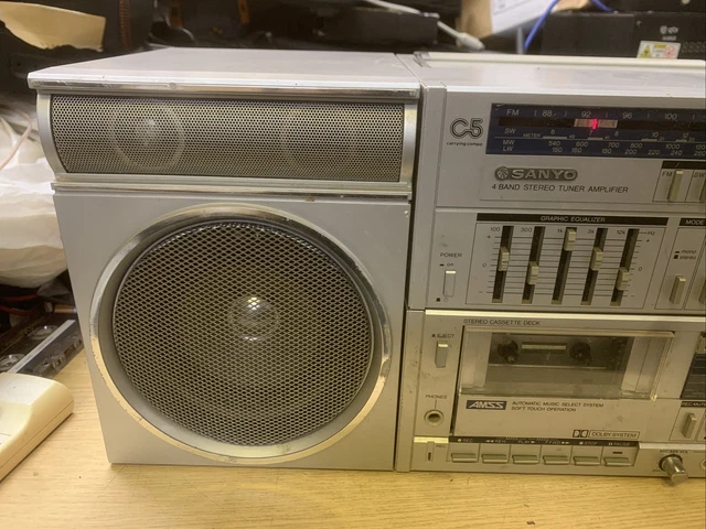 SANYO C5 VINTAGE 80’s BOOMBOX / GHETTO BLASTER - DETACHABLE SPEAKERS. £85.99 - PicClick UK