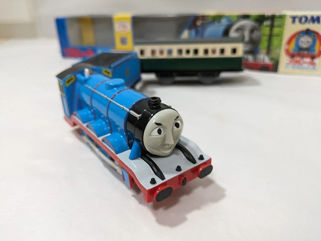 THOMAS & FRIENDS TOMY Plarail Trackmaster Classic Gordon in Original ...